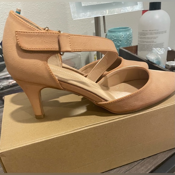 Journee Collection | Shoes | Journee Collection Nude Heels Wide | Poshmark